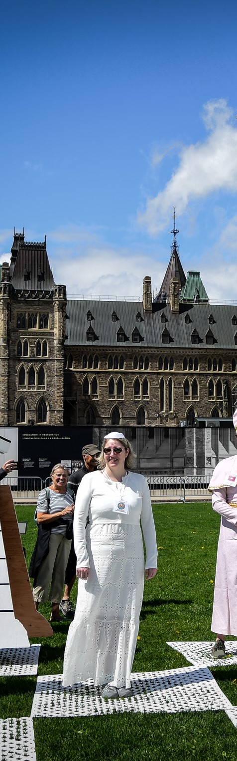 White Pawn – Erin Paton - Live Chess on Parliament